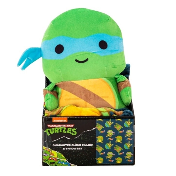 Paramount | Toys | Teenaged Mutant Ninja Turtle Throw Hugger | Poshmark